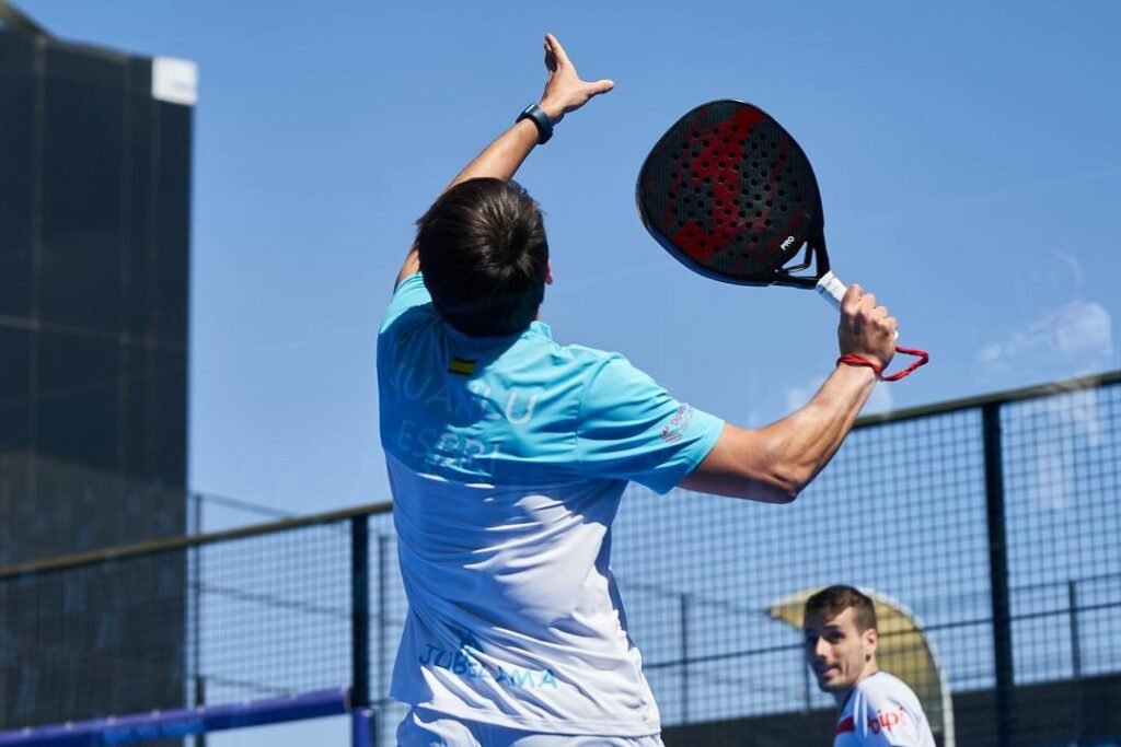 Juanlu Esbrí y Javi Rico dan la sorpresa en 16avos del PP Riyadh